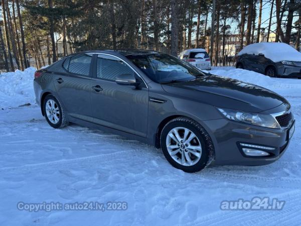 Brown Kia Optima 2012 in Tallinn, with an engine capacity of 1.70 L and mileage of 206 thousand km for 5700 €, photo 4 on AUTOMOTO.COM.LV