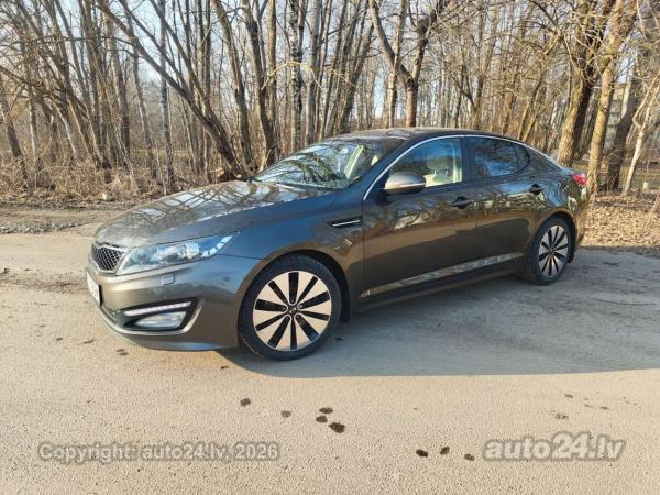 Brown Kia Optima 2012 in Tallinn, with an engine capacity of 1.70 L and mileage of 170 thousand km for 7999 €, photo 7 on AUTOMOTO.COM.LV