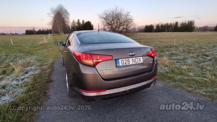 Brūns Kia Optima 2013 Tallina, ar dzinēja tilpumu 1.70 L un nobraukumu 321 tūkst. km par 4990 €, foto 10 vietnē AUTOMOTO.COM.LV
