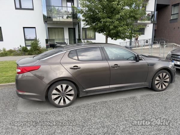 Brūns Kia Optima 2013 Tallina, ar dzinēja tilpumu 2.00 L un nobraukumu 250 tūkst. km par 5900 €, foto 3 vietnē AUTOMOTO.COM.LV