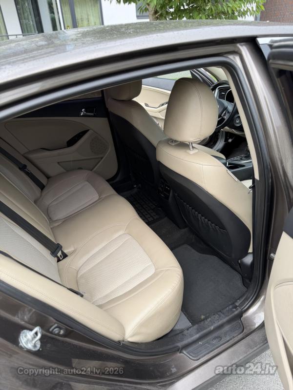 Brūns Kia Optima 2013 Tallina, ar dzinēja tilpumu 2.00 L un nobraukumu 250 tūkst. km par 5900 €, foto 10 vietnē AUTOMOTO.COM.LV