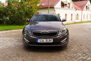 Brown Kia Optima 2013 in Tartu, with an engine capacity of 1.70 L and mileage of 207 thousand km for 6500 €, photo 3 on AUTOMOTO.COM.LV