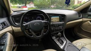 Brown Kia Optima 2013 in Tartu, with an engine capacity of 1.70 L and mileage of 207 thousand km for 6500 €, photo 10 on AUTOMOTO.COM.LV