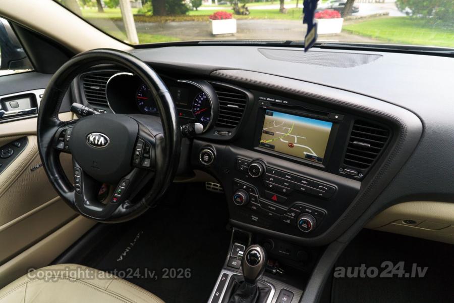 Brown Kia Optima 2013 in Tartu, with an engine capacity of 1.70 L and mileage of 207 thousand km for 6500 €, photo 11 on AUTOMOTO.COM.LV