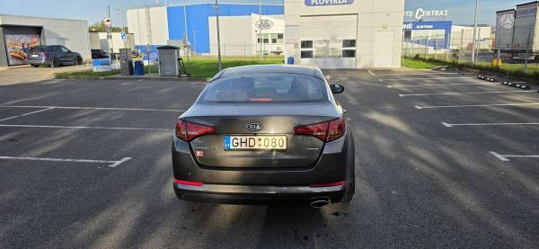 Kia Optima 2013 Viļņa vietnē Brūns Kia Optima 2013 Viļņa, ar dzinēja tilpumu 1.69 L un nobraukumu 267 tūkst. km par 5100 €, foto 7 vietnē AUTOMOTO.COM.LV