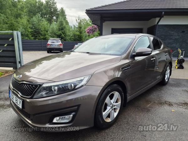 Brown Kia Optima 2014 in Rakvere, with an engine capacity of 2.00 L and mileage of 208 thousand km for 6000 €, photo 2 on AUTOMOTO.COM.LV