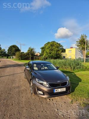 Brown Kia Optima 2015 in Liepaja, with an engine capacity of 1.70 L and mileage of 200 thousand km for 7800 €, photo  on AUTOMOTO.COM.LV