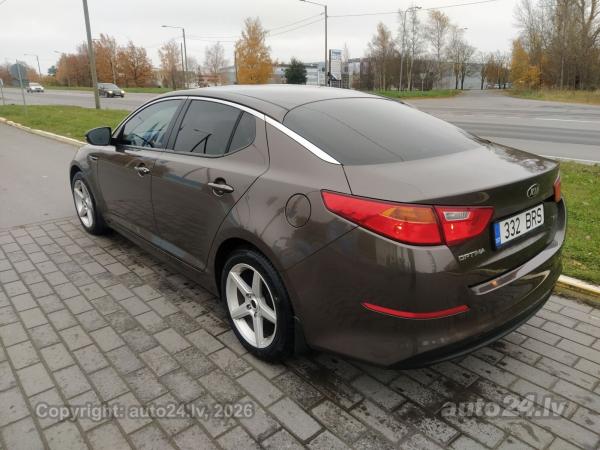 Brown Kia Optima 2016 in Tallinn, with an engine capacity of 1.70 L and mileage of 350 thousand km for 4000 €, photo 1 on AUTOMOTO.COM.LV