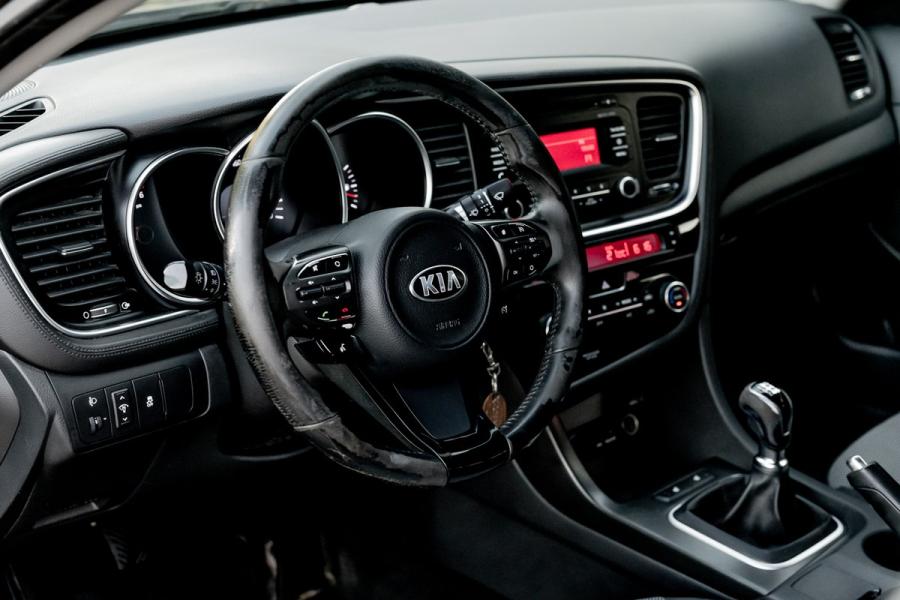 Brūns Kia Optima 2016 Pērnava, ar dzinēja tilpumu 0.00 L un nobraukumu 349 tūkst. km par 6000 €, foto 19 vietnē AUTOMOTO.COM.LV