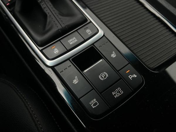 Brown Kia Optima 2019 in Parnu, with an engine capacity of 1.60 L and mileage of 110 thousand km for 13900 €, photo 11 on AUTOMOTO.COM.LV