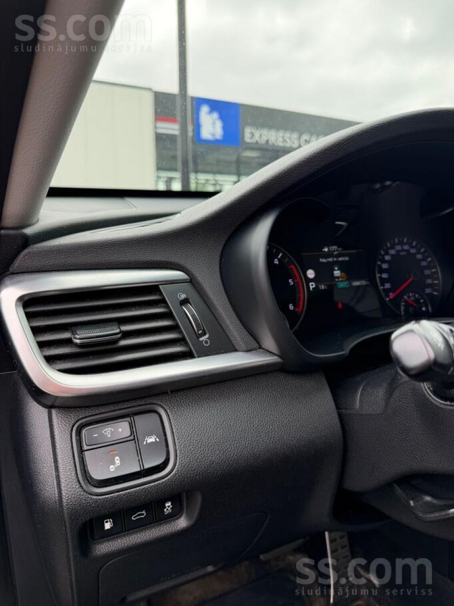 Zaļš Kia Optima 2019 Rīga, ar dzinēja tilpumu 1.60 L un nobraukumu 167 tūkst. km par 14900 €, foto 14 vietnē AUTOMOTO.COM.LV