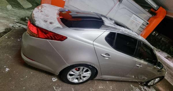 Pelēks Kia Optima 2012 Klaipėda, ar dzinēja tilpumu 1.70 L un nobraukumu 181 tūkst. km par 4950 €, foto 10 vietnē AUTOMOTO.COM.LV
