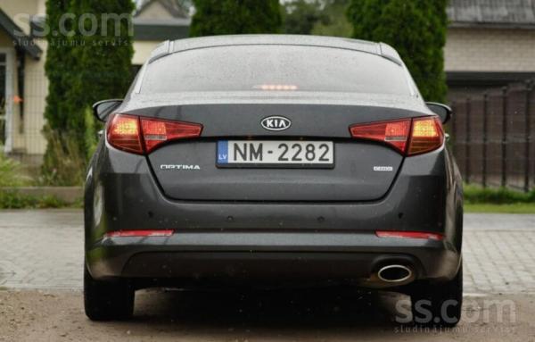 Pelēks Kia Optima 2012 Rīga, ar dzinēja tilpumu 1.70 L un nobraukumu 330 tūkst. km par 4800 €, foto 4 vietnē AUTOMOTO.COM.LV