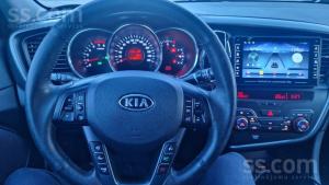 Pelēks Kia Optima 2012 Rīga, ar dzinēja tilpumu 1.70 L un nobraukumu 276 tūkst. km par 3500 €, foto 11 vietnē AUTOMOTO.COM.LV