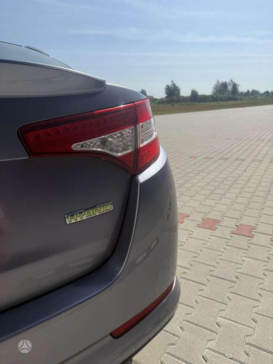 Grey Kia Optima 2012 in Siauliai, with an engine capacity of 2.36 L and mileage of 390 thousand km for 5550 €, photo 6 on AUTOMOTO.COM.LV