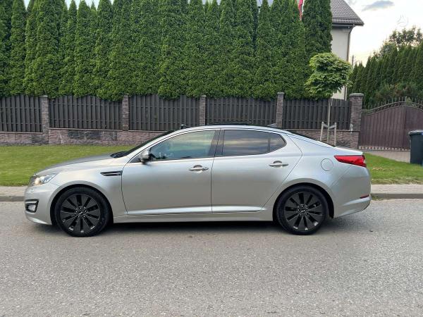 Pelēks Kia Optima 2012 Viļņa, ar dzinēja tilpumu 1.70 L un nobraukumu 260 tūkst. km par 4999 €, foto 2 vietnē AUTOMOTO.COM.LV