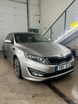 Pelēks Kia Optima 2013 Tallina, ar dzinēja tilpumu 2.00 L un nobraukumu 178 tūkst. km par 7400 €, foto  vietnē AUTOMOTO.COM.LV