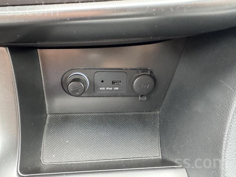 Grey Kia Optima 2013 in Riga, with an engine capacity of 2.00 L and mileage of 45 thousand km for 6200 €, photo 12 on AUTOMOTO.COM.LV