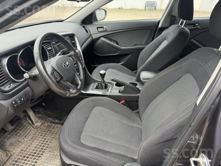 Grey Kia Optima 2013 in Riga, with an engine capacity of 2.00 L and mileage of 45 thousand km for 6200 €, photo 14 on AUTOMOTO.COM.LV