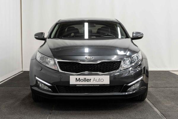 Pelēks Kia Optima 2014 Tallina, ar dzinēja tilpumu 2.00 L un nobraukumu 186 tūkst. km par 5900 €, foto 3 vietnē AUTOMOTO.COM.LV