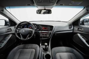 Grey Kia Optima 2014 in Tallinn, with an engine capacity of 2.00 L and mileage of 186 thousand km for 5900 €, photo 10 on AUTOMOTO.COM.LV