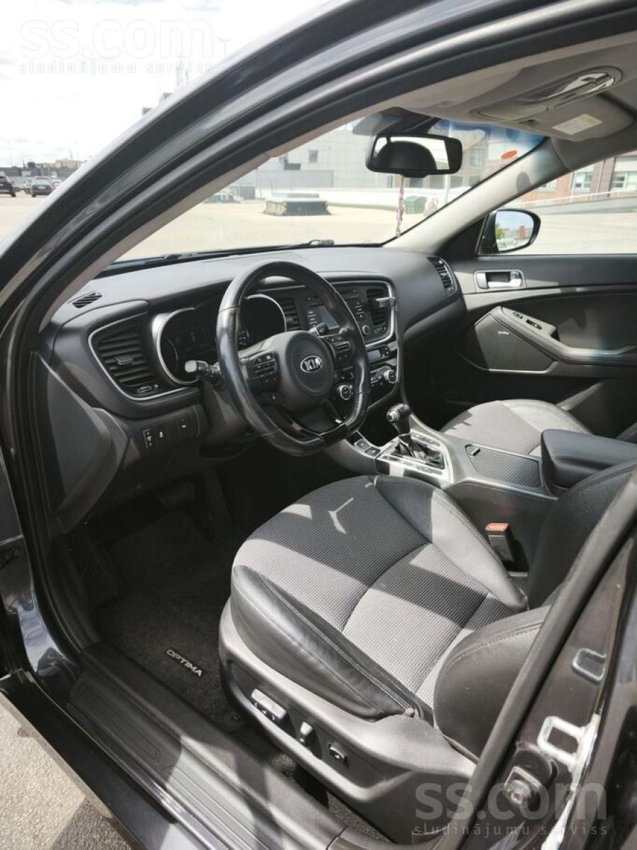 Pelēks Kia Optima 2015 Rīga, ar dzinēja tilpumu 1.70 L un nobraukumu 113 tūkst. km par 7700 €, foto 10 vietnē AUTOMOTO.COM.LV