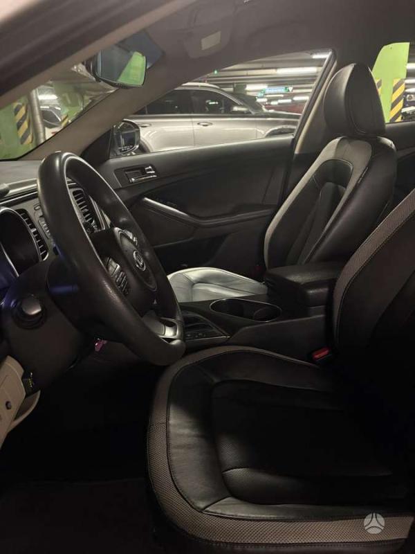 Pelēks Kia Optima 2015 Viļņa, ar dzinēja tilpumu 2.36 L un nobraukumu 270 tūkst. km par 5500 €, foto 8 vietnē AUTOMOTO.COM.LV