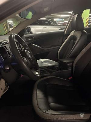 Grey Kia Optima 2015 in Vilnius, with an engine capacity of 2.36 L and mileage of 270 thousand km for 5500 €, photo 9 on AUTOMOTO.COM.LV