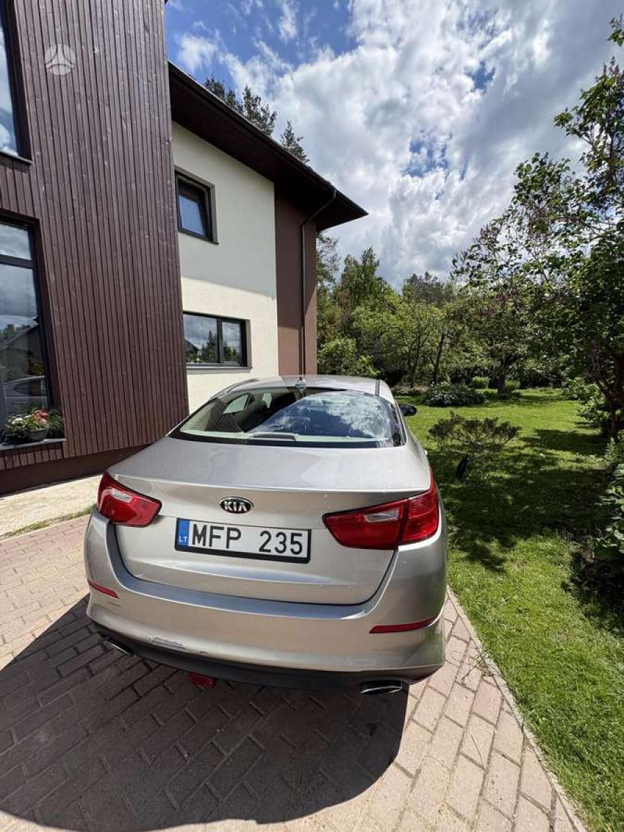 Grey Kia Optima 2015 in Vilnius, with an engine capacity of 2.36 L and mileage of 270 thousand km for 5500 €, photo 22 on AUTOMOTO.COM.LV