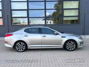 Grey Kia Optima 2015 in Valga, with an engine capacity of 1.70 L and mileage of 179 thousand km for 4900 €, photo 5 on AUTOMOTO.COM.LV