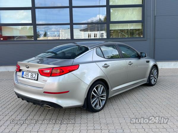 Pelēks Kia Optima 2015 Valga, ar dzinēja tilpumu 1.70 L un nobraukumu 179 tūkst. km par 4900 €, foto 5 vietnē AUTOMOTO.COM.LV