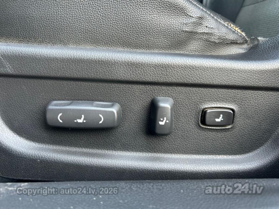 Grey Kia Optima 2015 in Valga, with an engine capacity of 1.70 L and mileage of 179 thousand km for 4900 €, photo 12 on AUTOMOTO.COM.LV