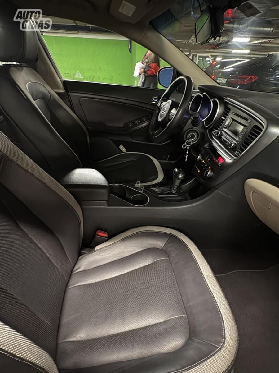 Pelēks Kia Optima 2015 Viļņa, ar dzinēja tilpumu 2.40 L un nobraukumu 169 tūkst. km par 5900 €, foto 11 vietnē AUTOMOTO.COM.LV