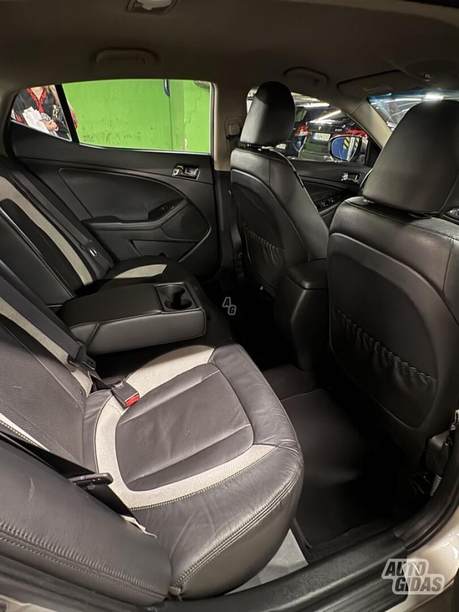 Pelēks Kia Optima 2015 Viļņa, ar dzinēja tilpumu 2.40 L un nobraukumu 169 tūkst. km par 5900 €, foto 12 vietnē AUTOMOTO.COM.LV