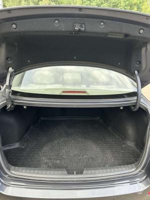 Pelēks Kia Optima 2015 Viļņa, ar dzinēja tilpumu 2.00 L un nobraukumu 101 tūkst. km par 8400 €, foto 11 vietnē AUTOMOTO.COM.LV