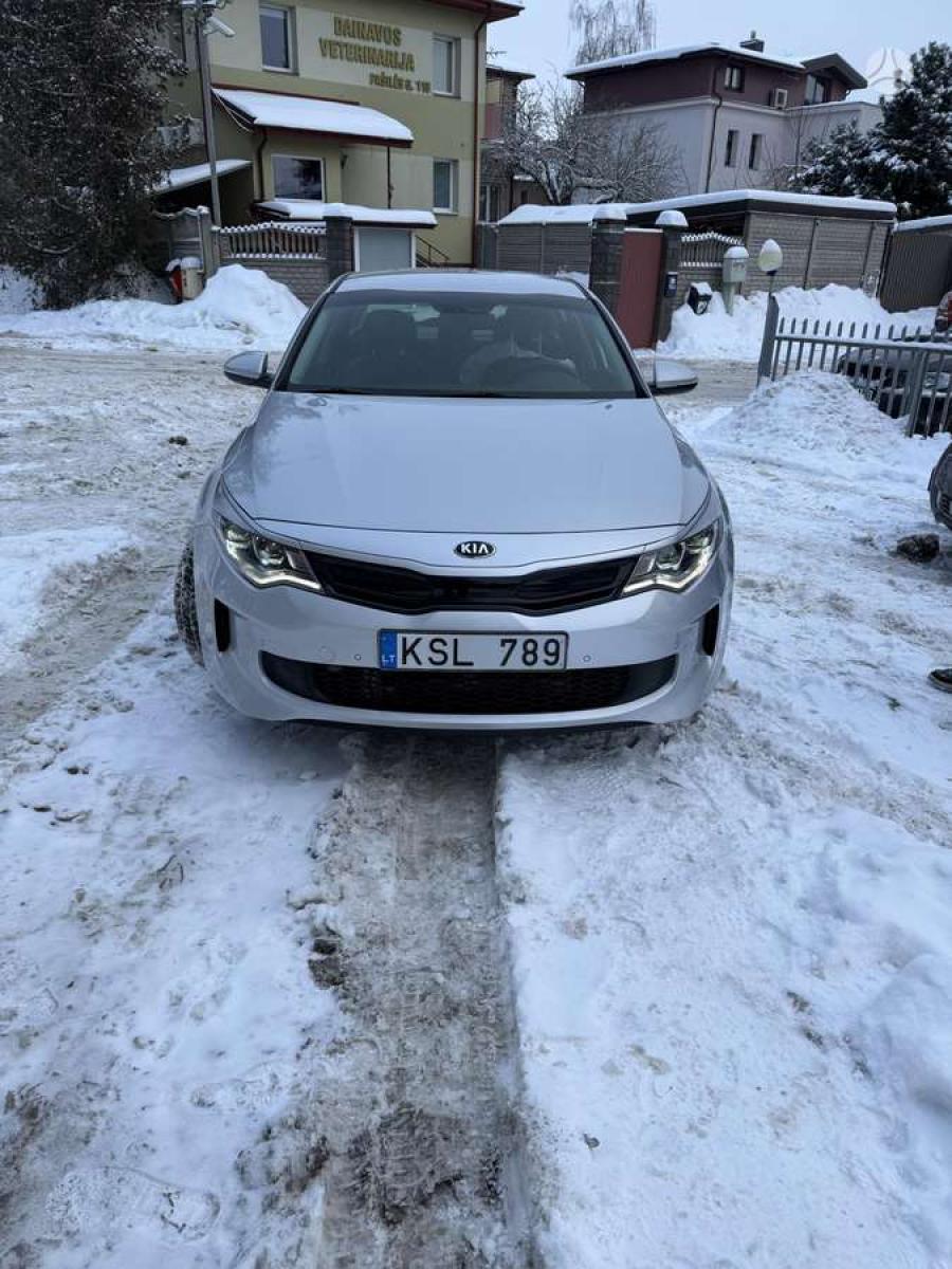 Pelēks Kia Optima 2017 Kauņa, ar dzinēja tilpumu 2.00 L un nobraukumu 186 tūkst. km par 10500 €, foto 1 vietnē AUTOMOTO.COM.LV