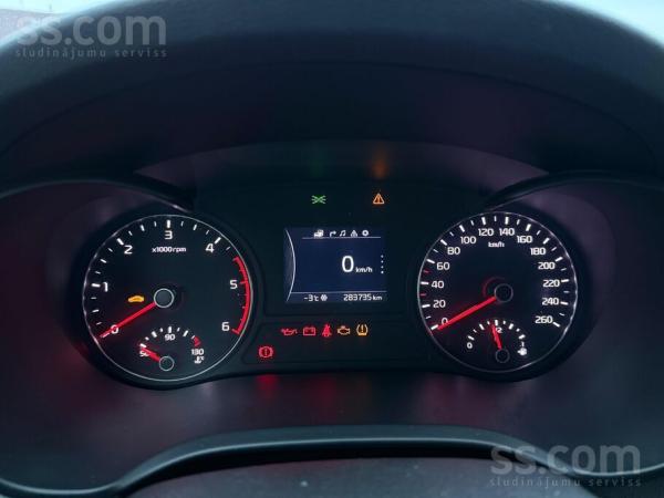 Pelēks Kia Optima 2017 Valmiera, ar dzinēja tilpumu 1.70 L un nobraukumu 275 tūkst. km par 6950 €, foto 5 vietnē AUTOMOTO.COM.LV