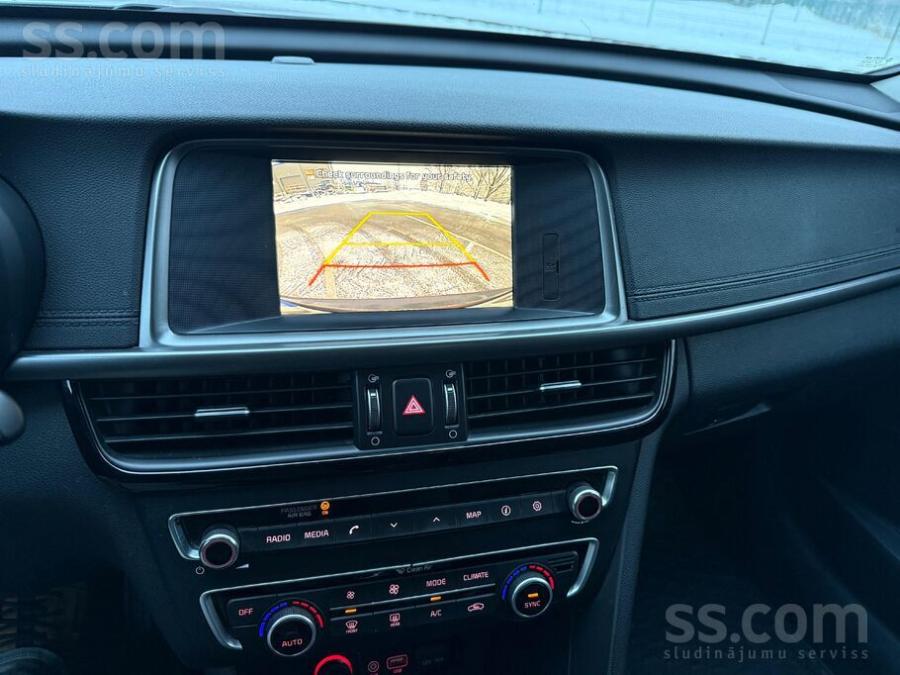 Grey Kia Optima 2017 in Valmiera, with an engine capacity of 1.70 L and mileage of 275 thousand km for 6950 €, photo 7 on AUTOMOTO.COM.LV