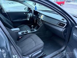Grey Kia Optima 2017 in Valmiera, with an engine capacity of 1.70 L and mileage of 275 thousand km for 6950 €, photo 8 on AUTOMOTO.COM.LV