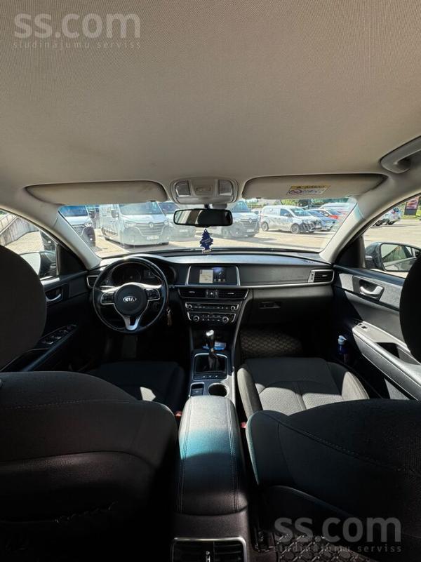 Pelēks Kia Optima 2017 Valmiera, ar dzinēja tilpumu 1.70 L un nobraukumu 287 tūkst. km par 9099 €, foto 5 vietnē AUTOMOTO.COM.LV
