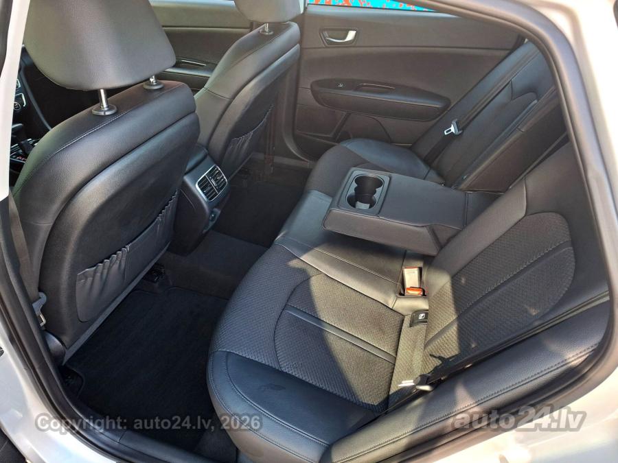 Pelēks Kia Optima 2019 Tartu, ar dzinēja tilpumu 1.70 L un nobraukumu 150 tūkst. km par 11990 €, foto 11 vietnē AUTOMOTO.COM.LV