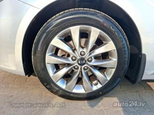 Pelēks Kia Optima 2019 Tartu, ar dzinēja tilpumu 1.70 L un nobraukumu 150 tūkst. km par 11990 €, foto 15 vietnē AUTOMOTO.COM.LV