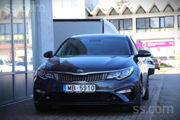 Pelēks Kia Optima 2019 Rīga, ar dzinēja tilpumu 1.60 L un nobraukumu 129 tūkst. km par 12495 €, foto 1 vietnē AUTOMOTO.COM.LV