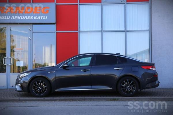 Pelēks Kia Optima 2019 Rīga, ar dzinēja tilpumu 1.60 L un nobraukumu 129 tūkst. km par 12495 €, foto 2 vietnē AUTOMOTO.COM.LV