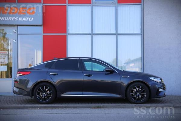 Pelēks Kia Optima 2019 Rīga, ar dzinēja tilpumu 1.60 L un nobraukumu 129 tūkst. km par 12495 €, foto 3 vietnē AUTOMOTO.COM.LV