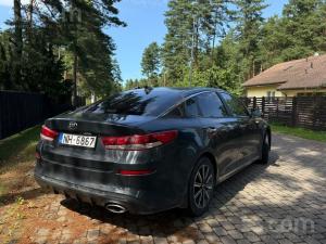 Grey Kia Optima 2019 in Riga, with an engine capacity of 2.00 L and mileage of 99 thousand km for 12200 €, photo 5 on AUTOMOTO.COM.LV
