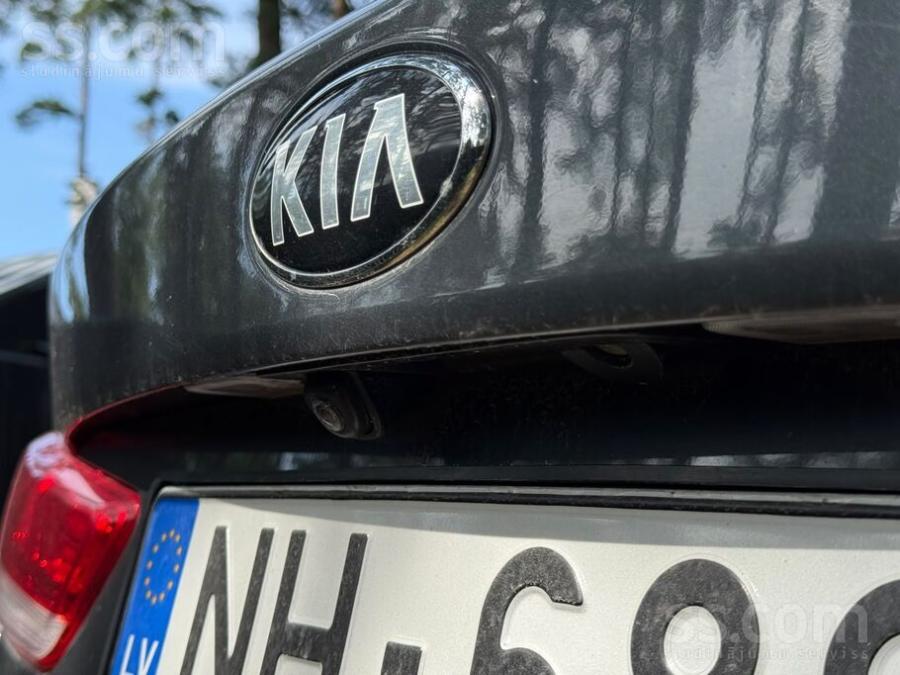 Grey Kia Optima 2019 in Riga, with an engine capacity of 2.00 L and mileage of 99 thousand km for 12200 €, photo 12 on AUTOMOTO.COM.LV