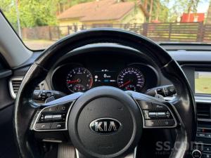 Grey Kia Optima 2019 in Riga, with an engine capacity of 2.00 L and mileage of 99 thousand km for 12200 €, photo 13 on AUTOMOTO.COM.LV