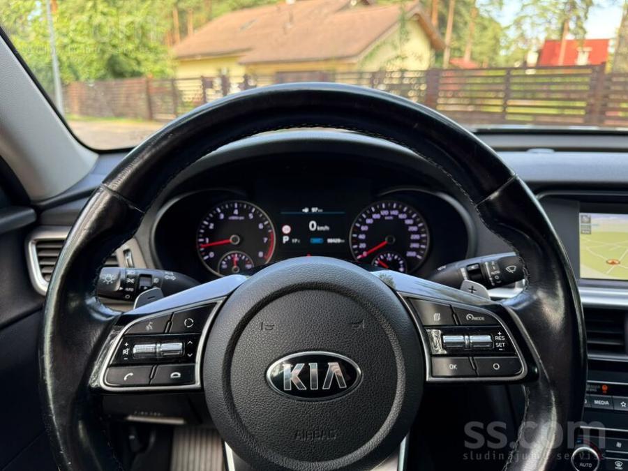 Grey Kia Optima 2019 in Riga, with an engine capacity of 2.00 L and mileage of 99 thousand km for 12200 €, photo 13 on AUTOMOTO.COM.LV