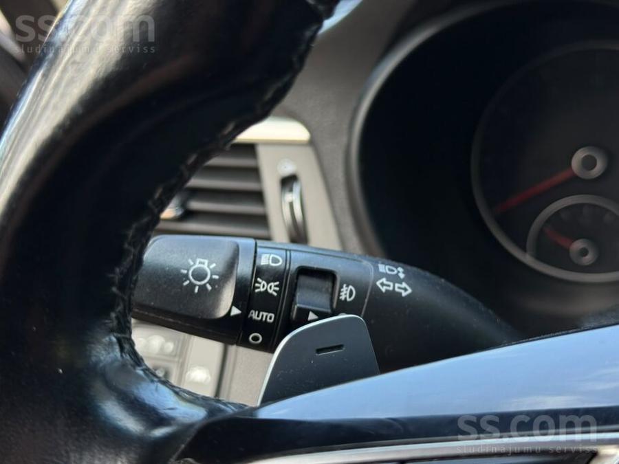 Grey Kia Optima 2019 in Riga, with an engine capacity of 2.00 L and mileage of 99 thousand km for 12200 €, photo 20 on AUTOMOTO.COM.LV